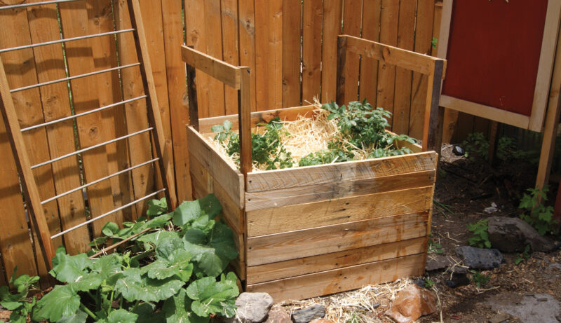How to Build a Potato Planter – Mother Earth News
